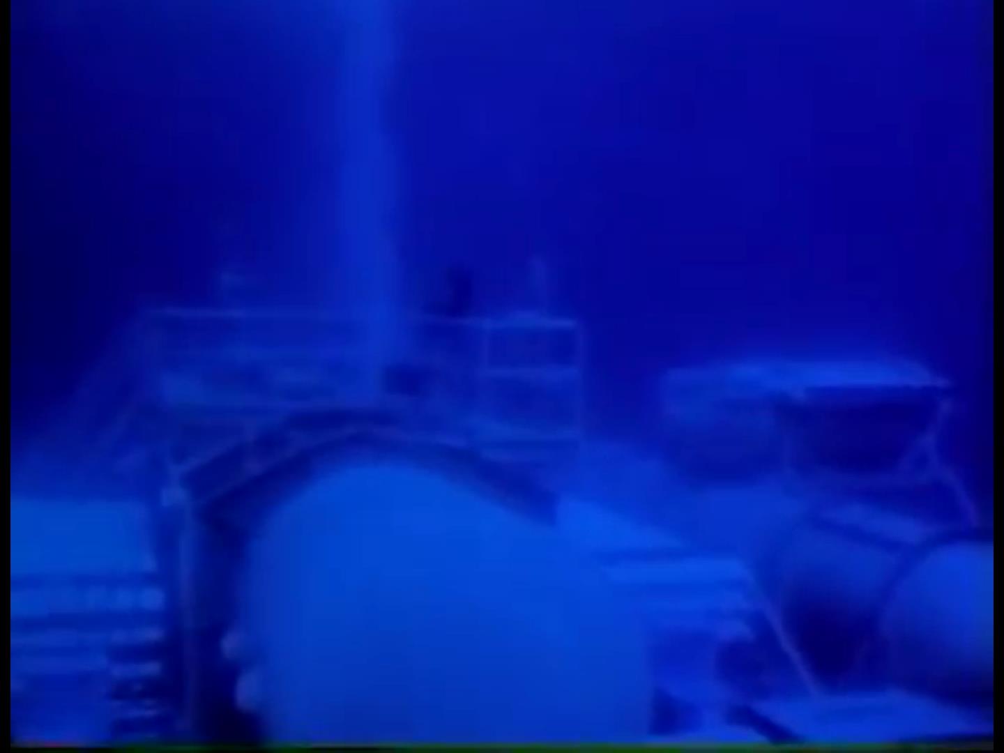 1983年のアメリカ映画『Bimini Code』より、女主人公ステイシーのビキニ監禁シーン！ - ダムゼル・イン・ディストレス 〜苦難の乙女達