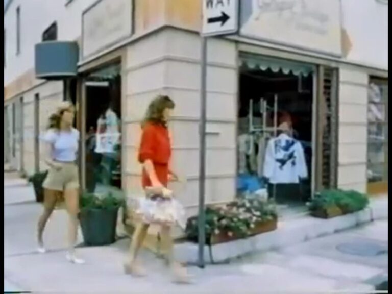 1983年のアメリカ映画『Bimini Code』より、女主人公ステイシーのビキニ監禁シーン！ - ダムゼル・イン・ディストレス 〜苦難の乙女達